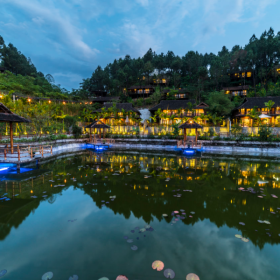 Danang Airport To Senna Hue Hotel By Car - Best Hue City Tours